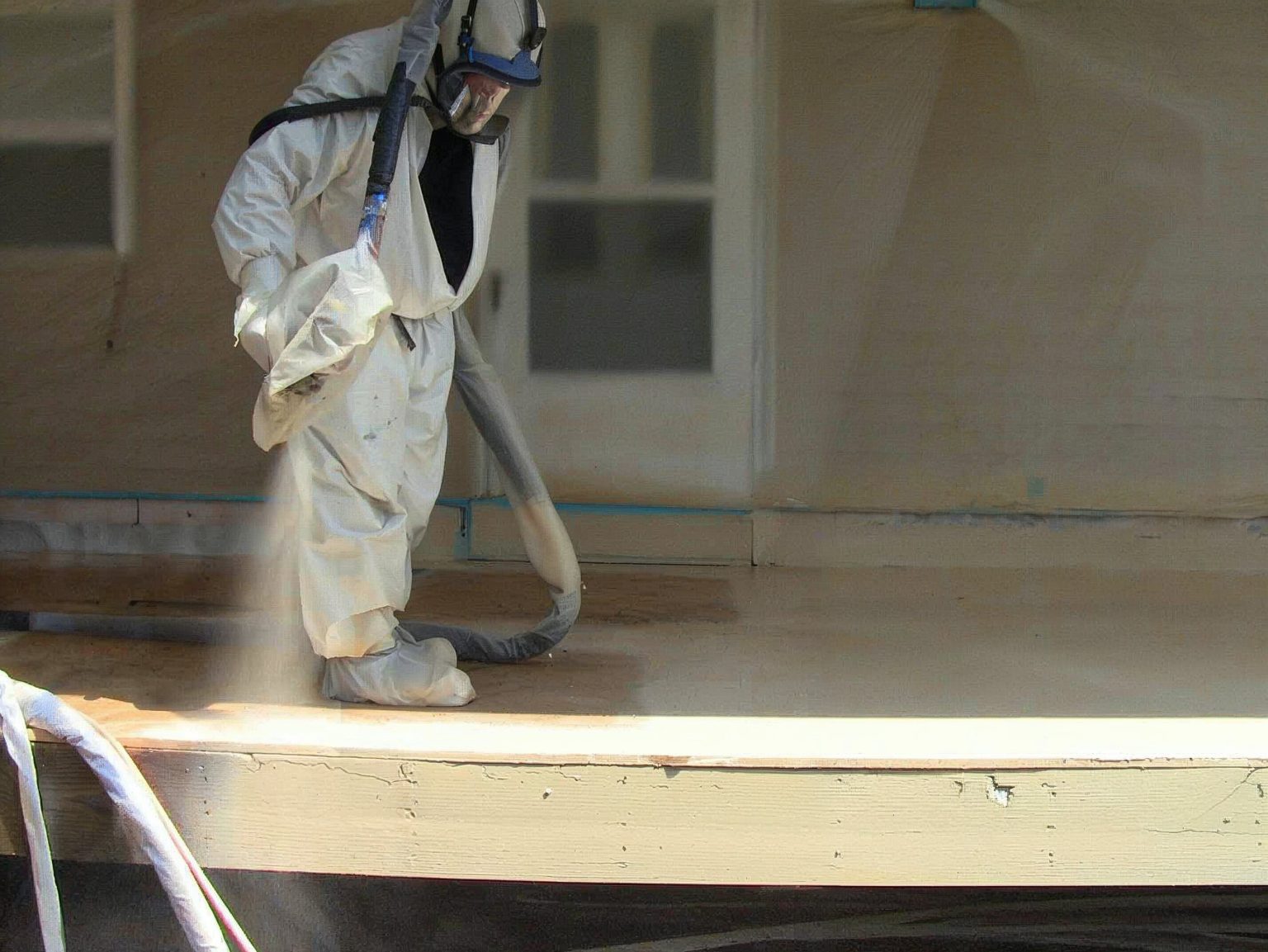 Polyurea: Overview, Different Types, Practical Uses, and Benefits ...